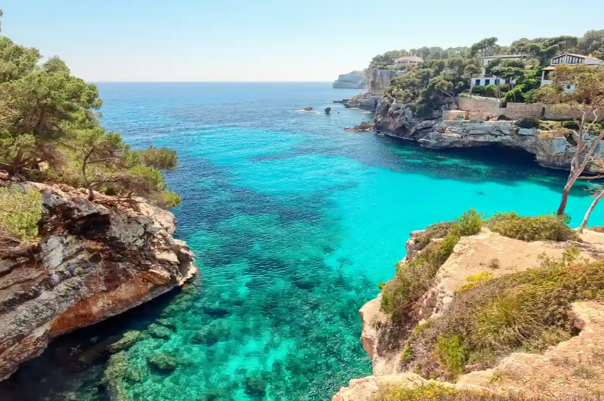 Cash and ATMs in Spain: All you need on cash, cards, ATMs, fees