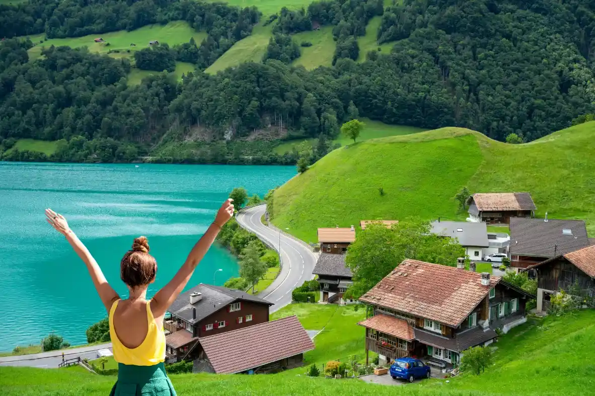 Cash and ATMs in Switzerland: Travel Guide on fees, limits, cards